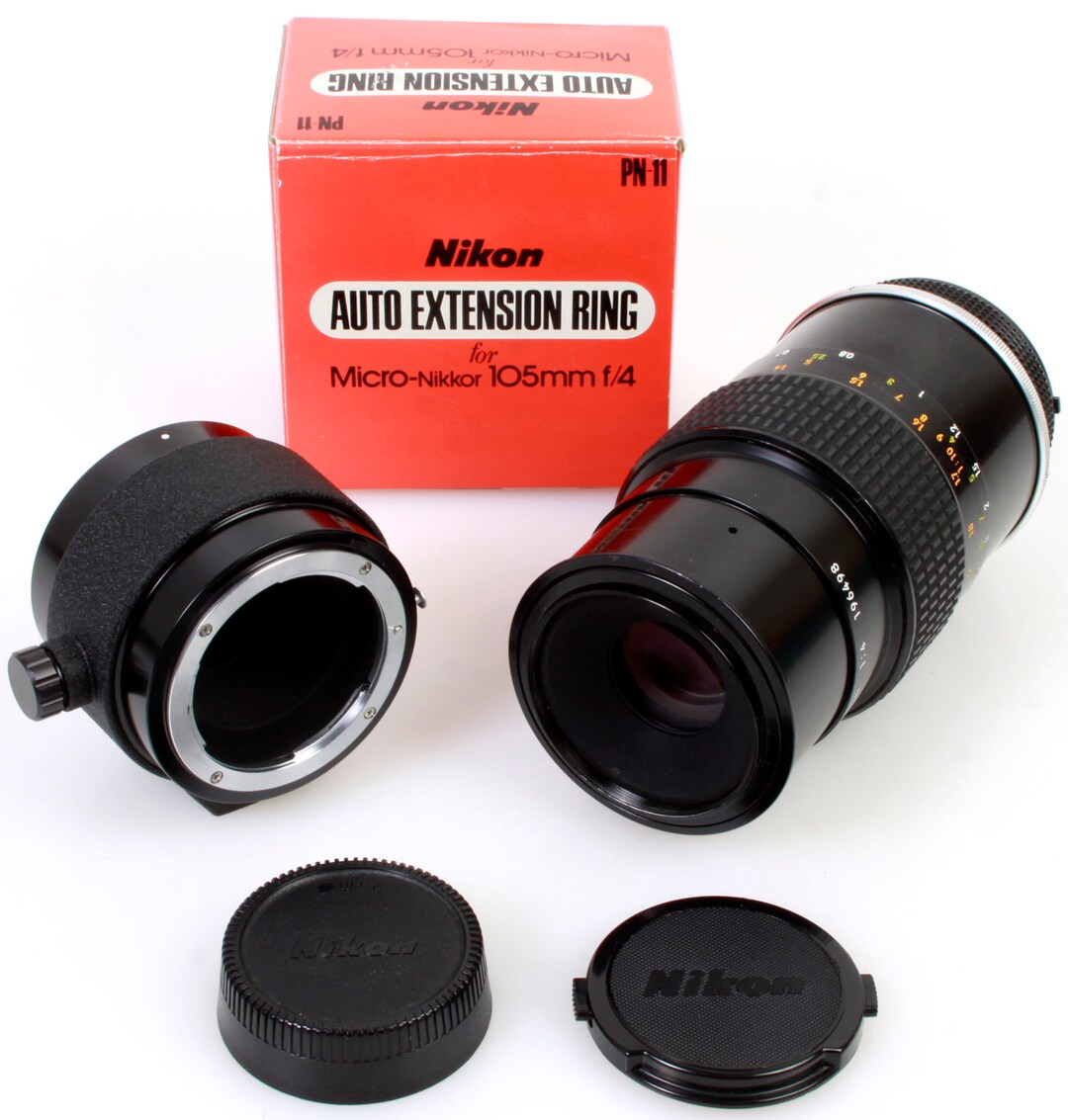 Nikon Macro Lens 105mm F/4 W/ Auto Extension Ring in Box - Etsy