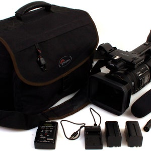 Sony HVR-Z5U Mini DV Camcorder W/ Battery, Charger, Mic & Bag WORKS - Etsy