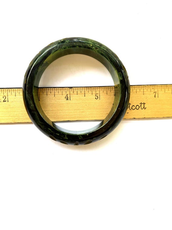 Carved Blue Moon Bakelite Spinach Green Marble 16mm W… - Gem