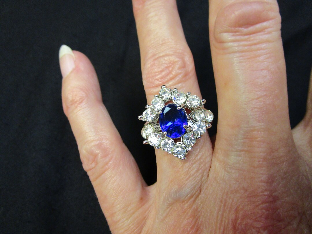 Gorgeous Art Deco Style Royal Blue Oval Glass Sapphire Statement Ring ...