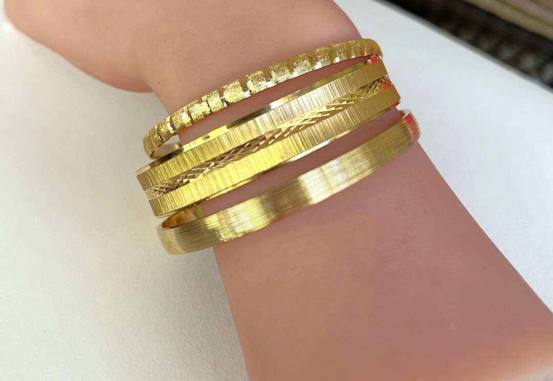 Trifari Gold Bangle Bracelet Set 3 Pcs Stack Bangles Textured Shiny ...
