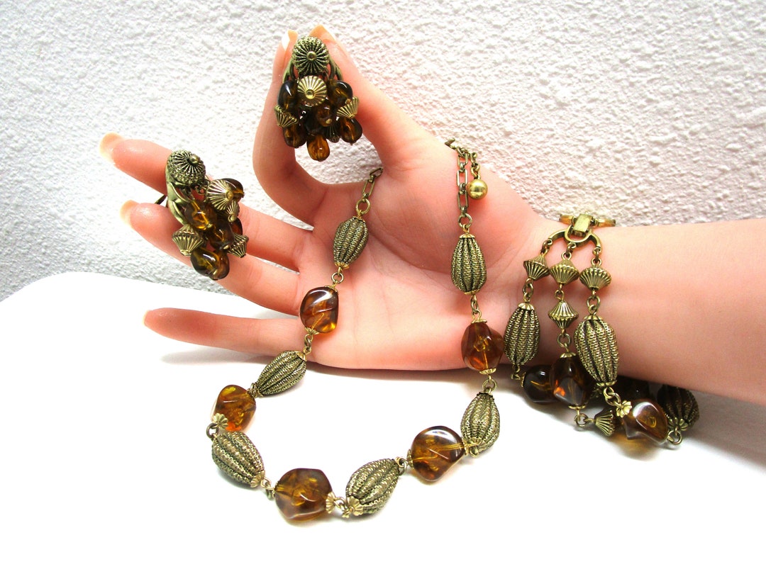 Estate 1940s Early Trifari Amber Pinecone Textured Bead Parure Necklace ...