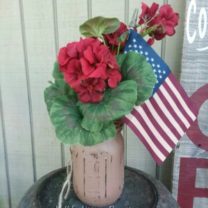 Primitive Americana Geranium Floral Arrangement Patriotic Decor ...