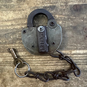 Antique Grand Trunk Western Railroad Padlock and Key, Antique Lock ...