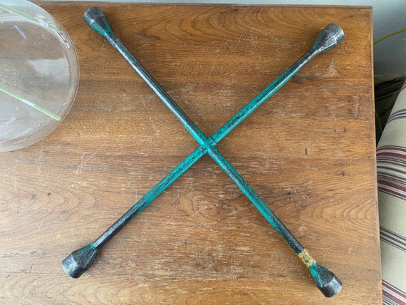Vintage 4 Way Tire Iron Tire Iron Vintage Automotive Car Accessories 4 Way Tire Iron Vintage Tool Vintage Tire Iron Garage Decor Etsy