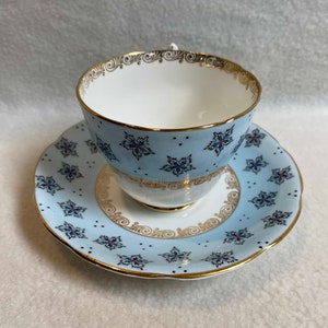 Balfour Blue/white/gold Teacup and Saucer (#DCG763) - Etsy