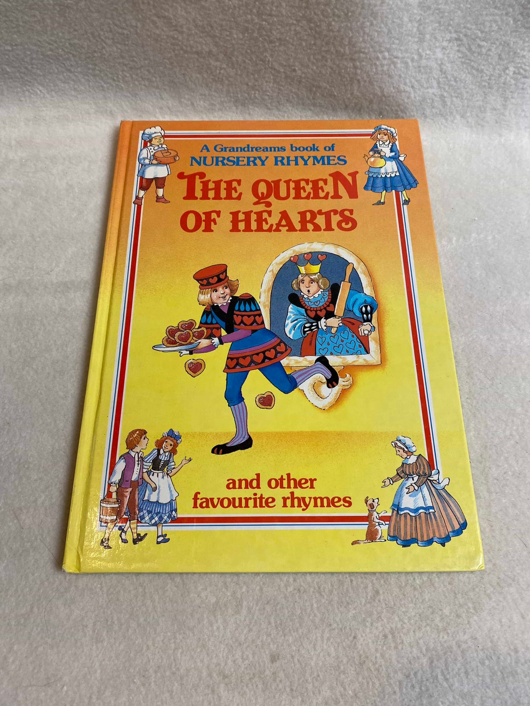 Vintage Children's Book (1988) - 'the Queen of Hearts' - Nursery Rhymes ...