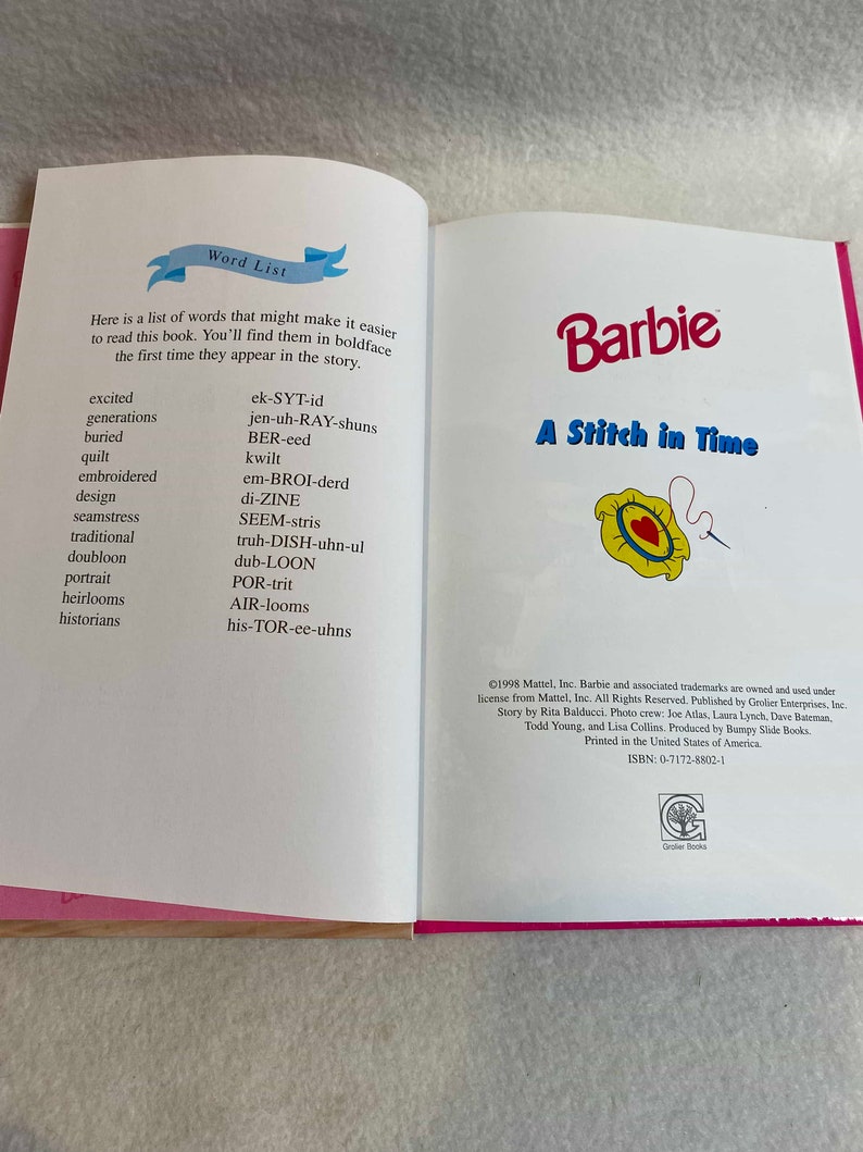 Vintage Barbie and Friends Book Club Children's Book (1998) - 'A Stitch ...