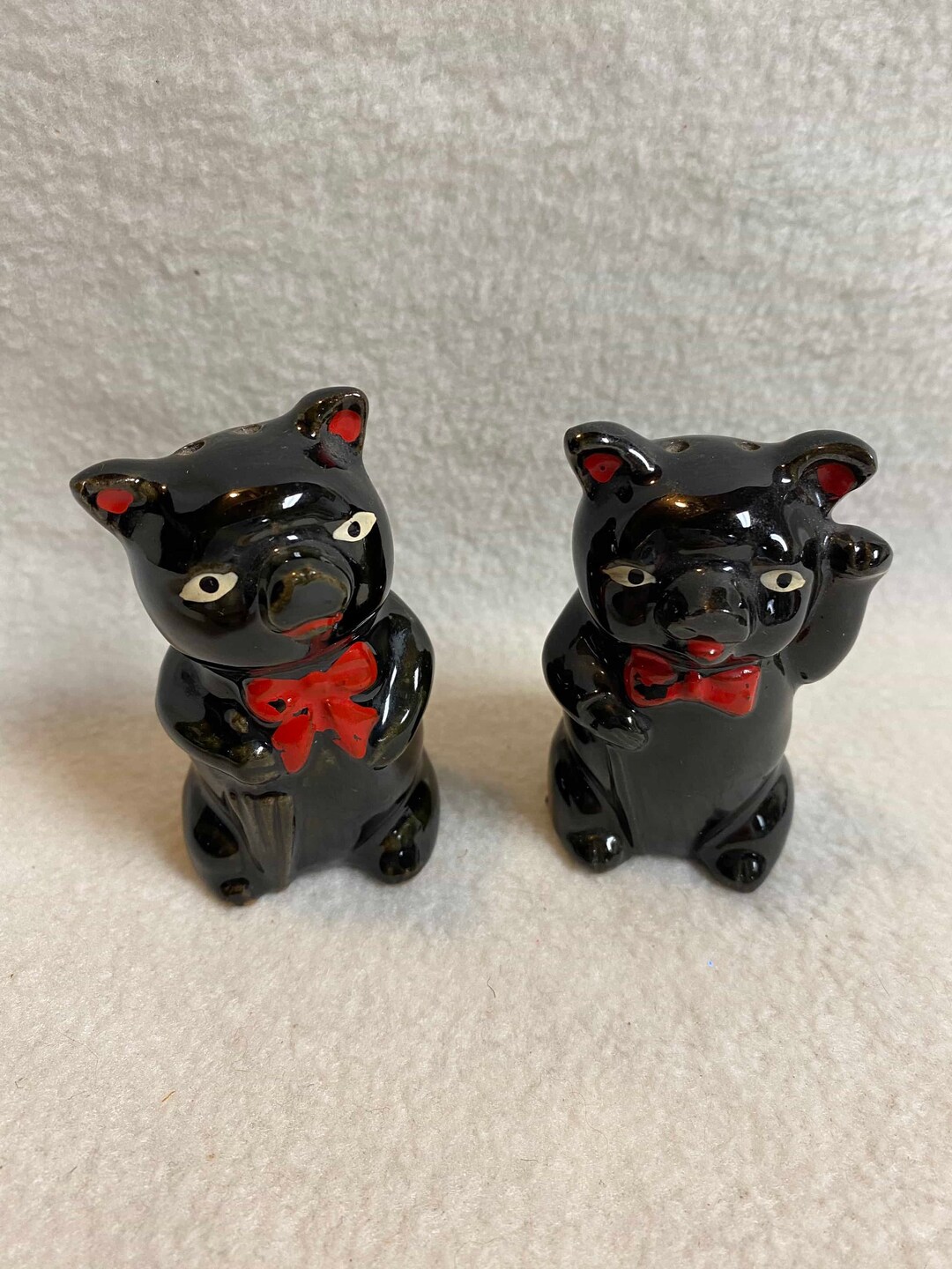 Salt and Pepper - Black Pigs With Red Bow Ties (#SP176) - Etsy