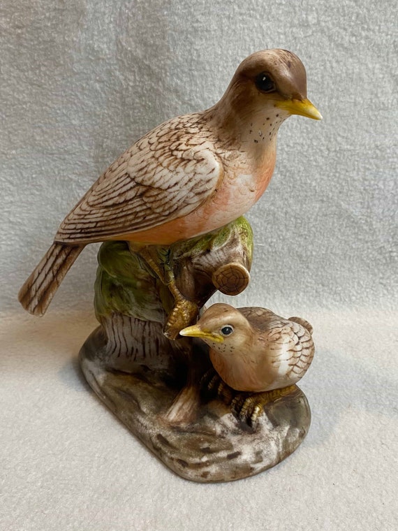 Vintage Holland Mold Robin With Baby Bird Figurine BCD507 | Etsy