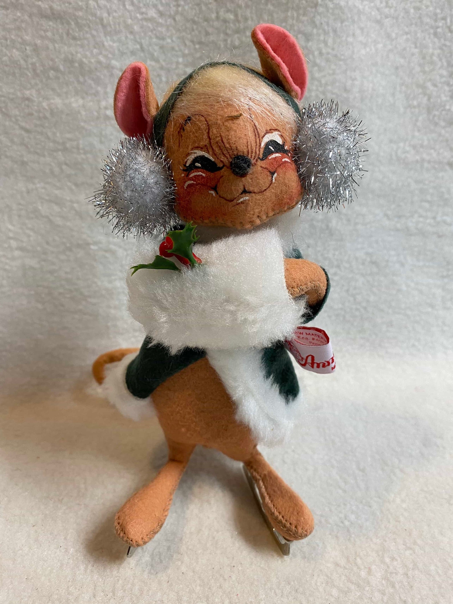 Annalee Dolls Mouse With Handmuff and Skates 1996 AL229 - Etsy
