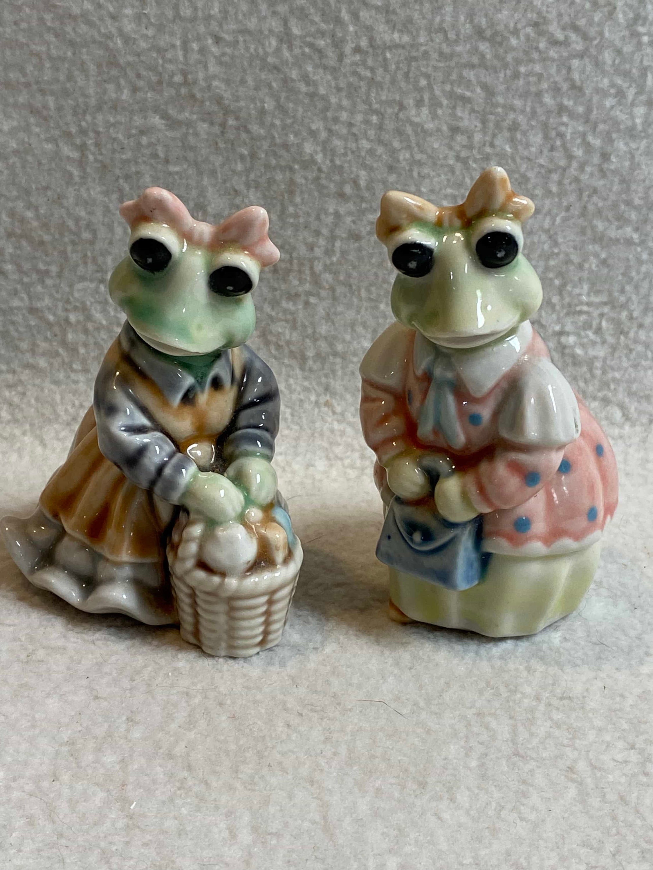 Vintage Fancy Dressed Lady Frog Figurines Set of 2 FIG899 - Etsy
