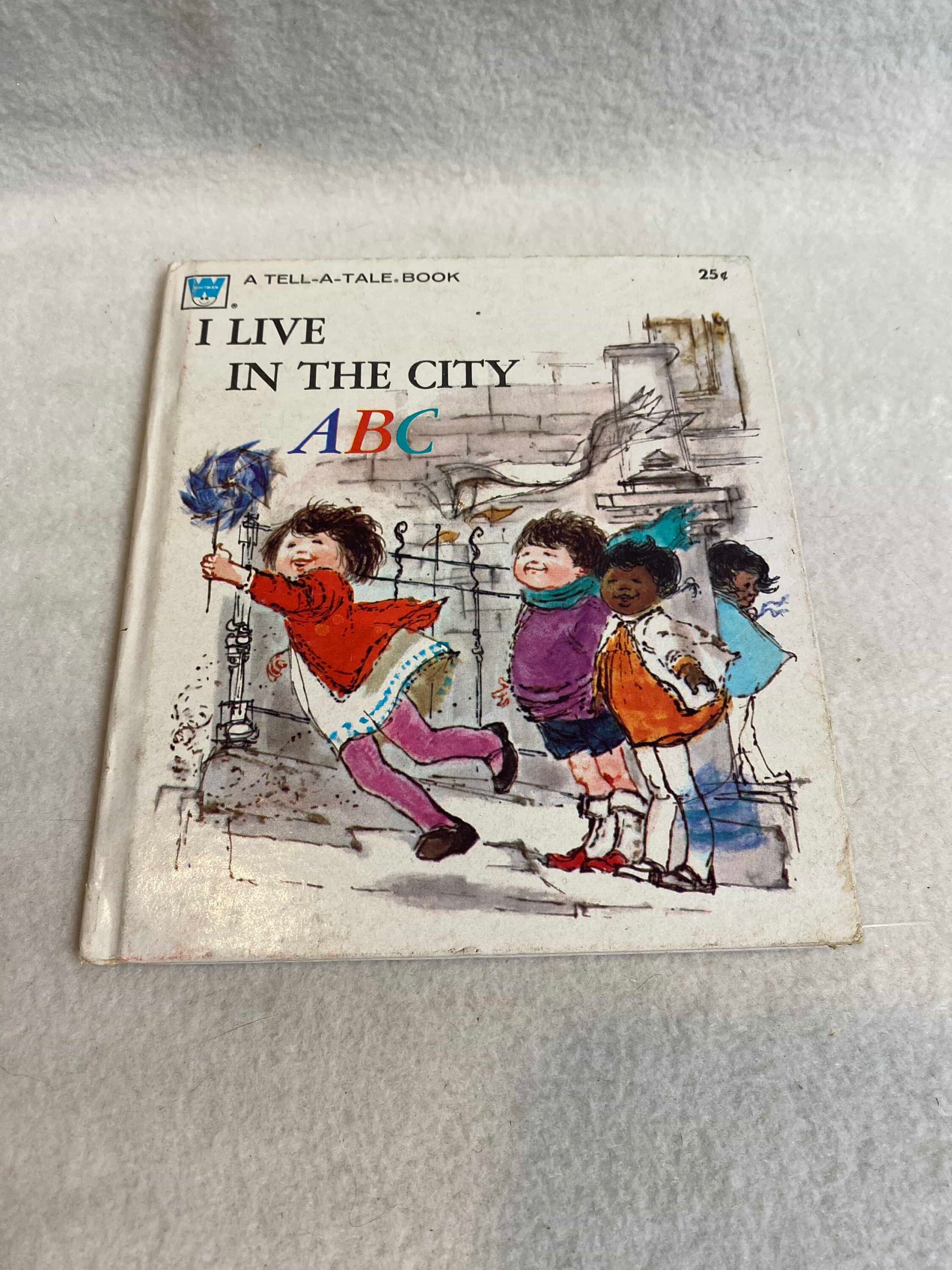 Vintage Whitman Tell-a-tale Book (1969) - 'I Live in the City - ABC' (# ...