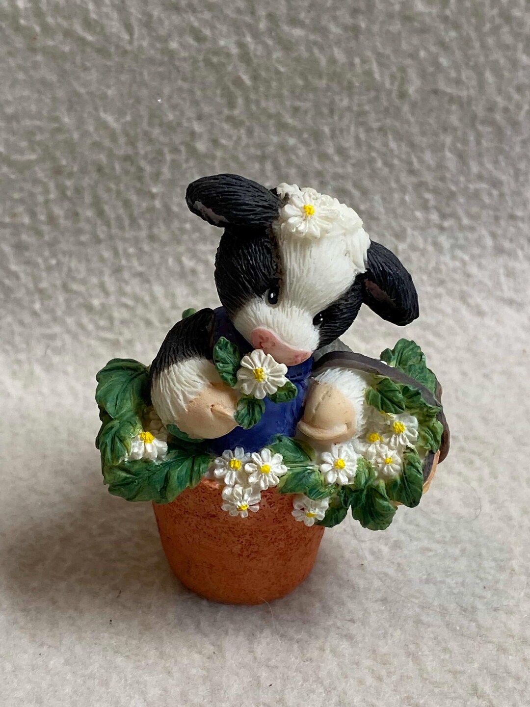 Mary's Moo Moos Figurine - Small Cow in Pot of Daisies - 'I Pick Moo ...