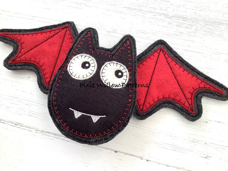 ITH Bat Pattern. in the Hoop Machine Embroidery Design of a - Etsy UK