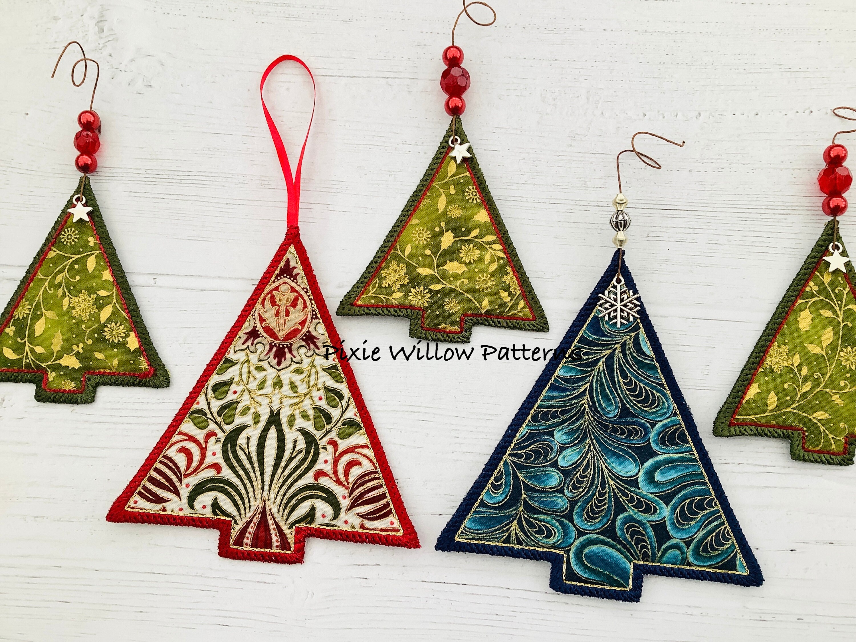 ITH Christmas Tree Machine Embroidery Design. Christmas in the | Etsy