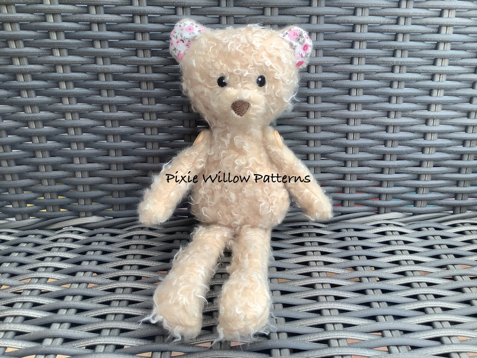 ITH Memory Bear Stuffie: Machine Embroidery Pattern (for 5x7, 6x10 ...
