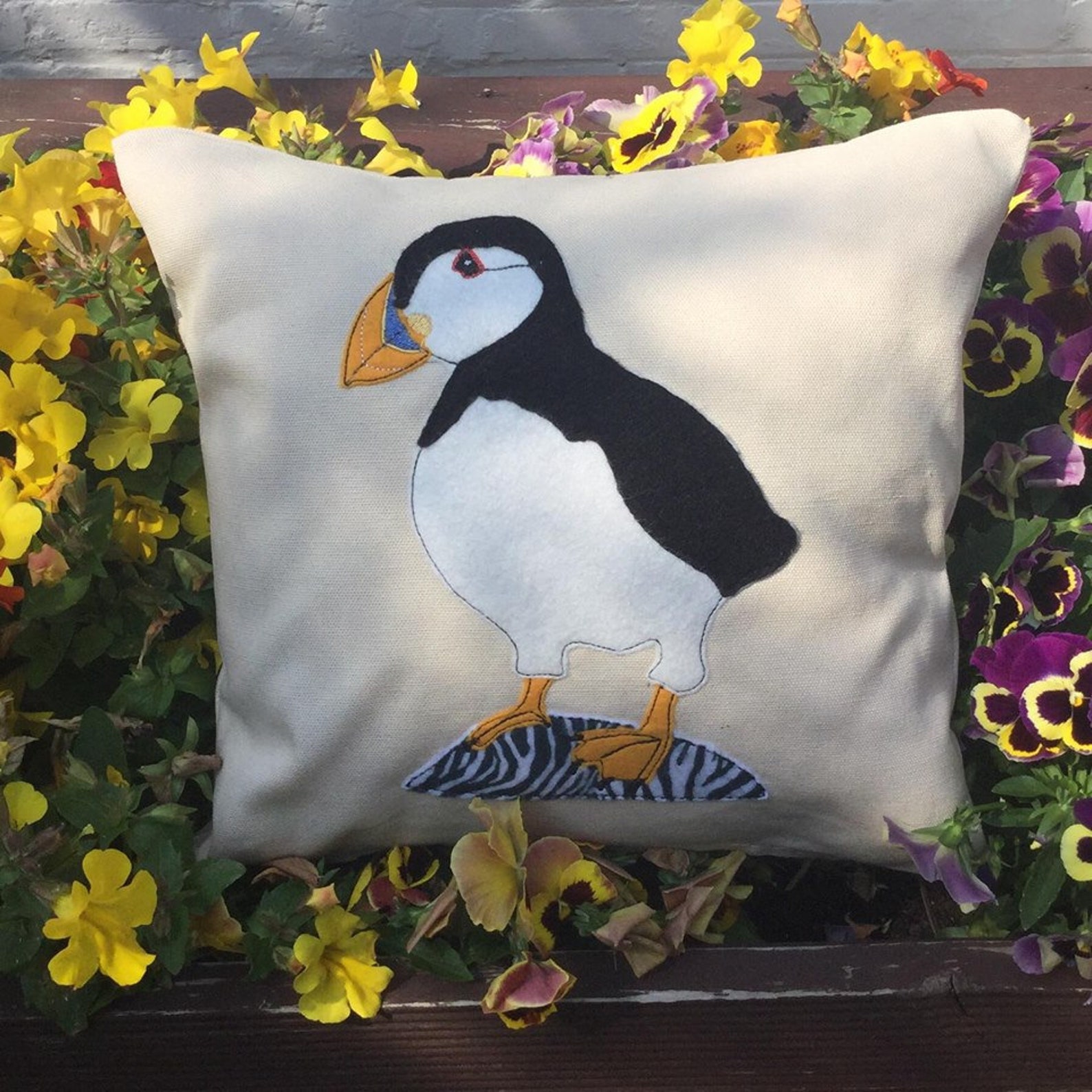 ITH Raw Edge Applique Puffin Machine Embroidery Pattern by | Etsy UK