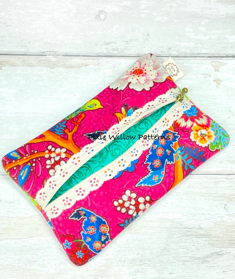 Lined Zipper Bag for Lace Zips With YOU TUBE Tutorial. in the Hoop Bag ...