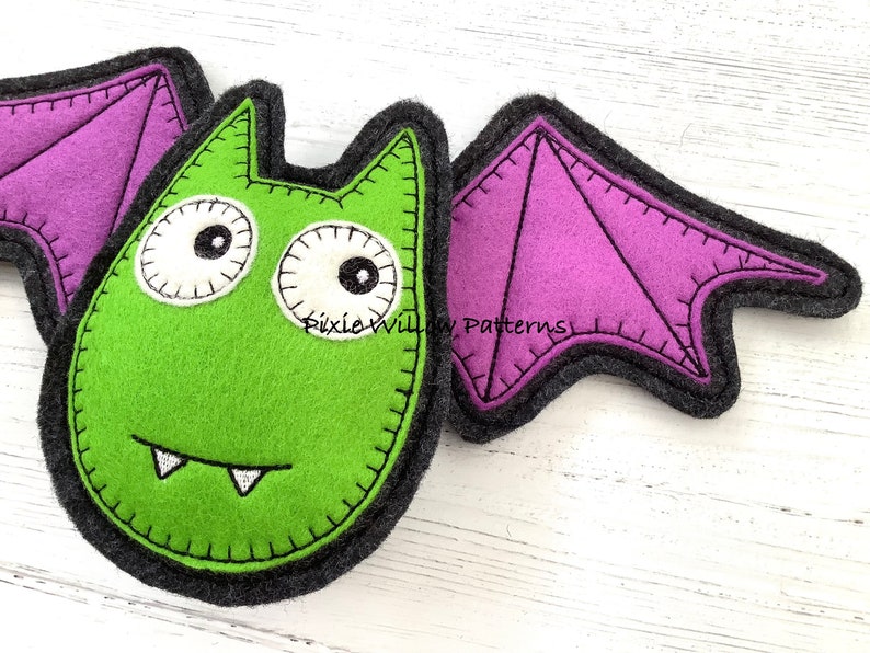 ITH Bat Pattern. in the Hoop Machine Embroidery Design of a - Etsy UK