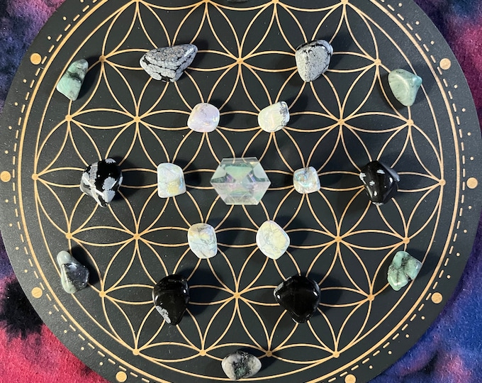 Reiki World Peace Crystal Grid - Altar Decoration - Etsy