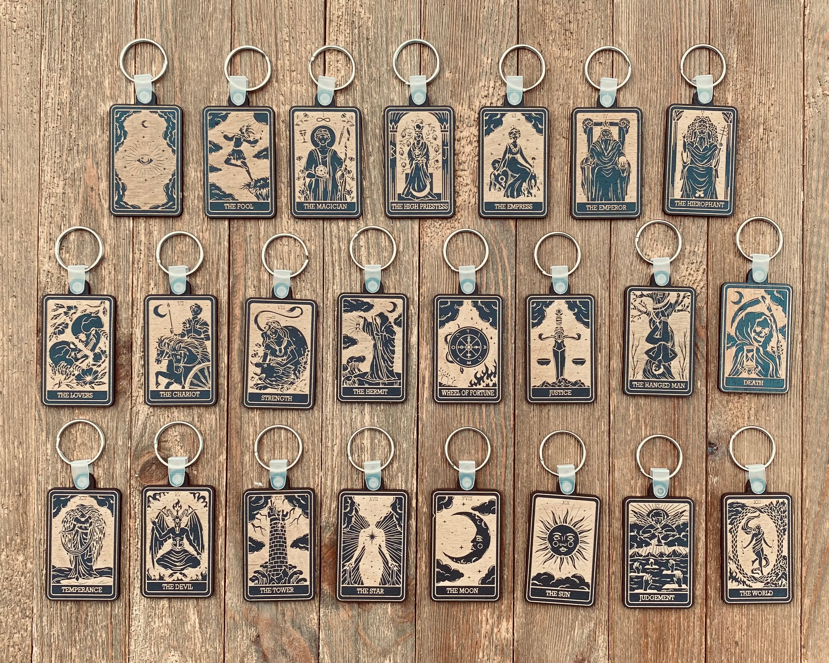 18 | the Moon Tarot Card Keychain | Major Arcana | Divination - Etsy