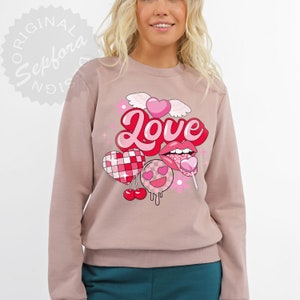 Retro Love Svg, Valentines Day Svg, Png. Retro Heart Design Tshirt for ...