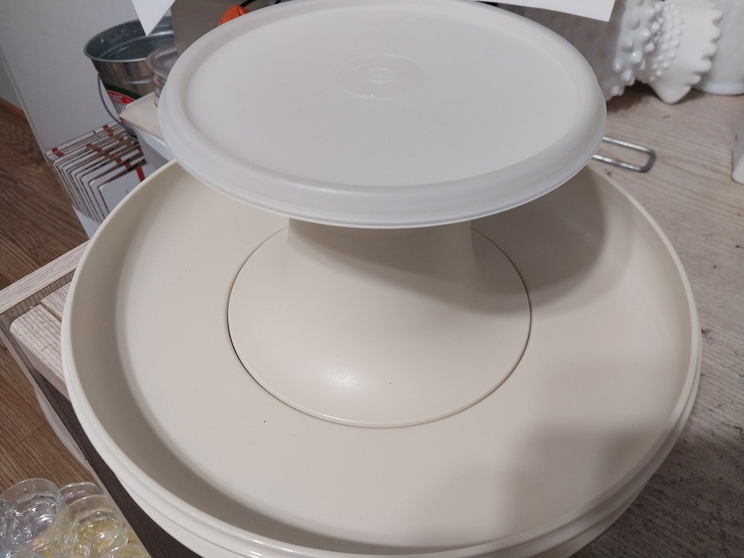 Vintage Tupperware Serve-it-all Set - Etsy