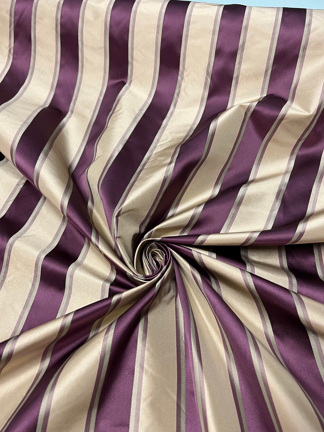 100% Silk Beautiful Beige Light Gold With Bright Purple Silk Satin ...
