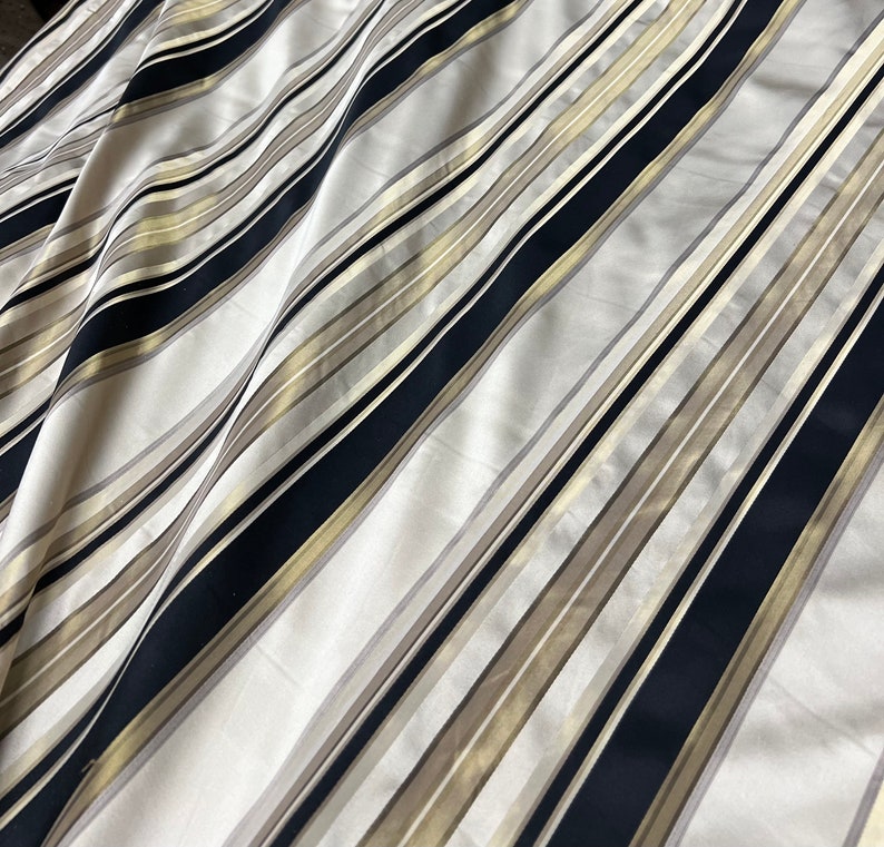 100% Silk Beautiful Light Gold Tan Shades With Black & Gold Satin ...