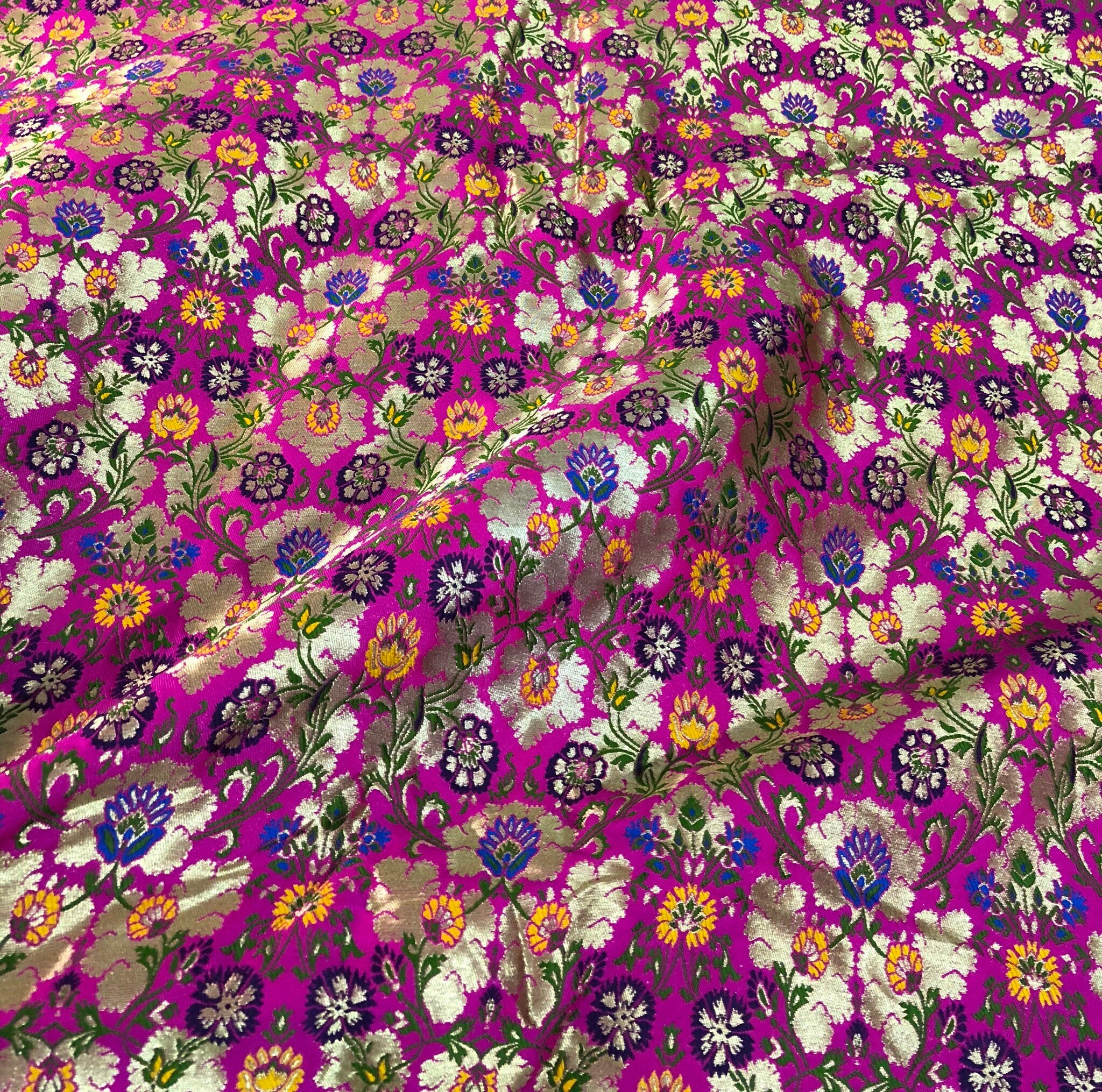 Jaquard floral brocade 44 wide Beautiful fusia pink floral brocade ...