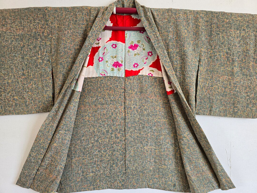 Antique Japanese Silk Kimono Robe, Haori, Gown, Dressing, Lingerie ...