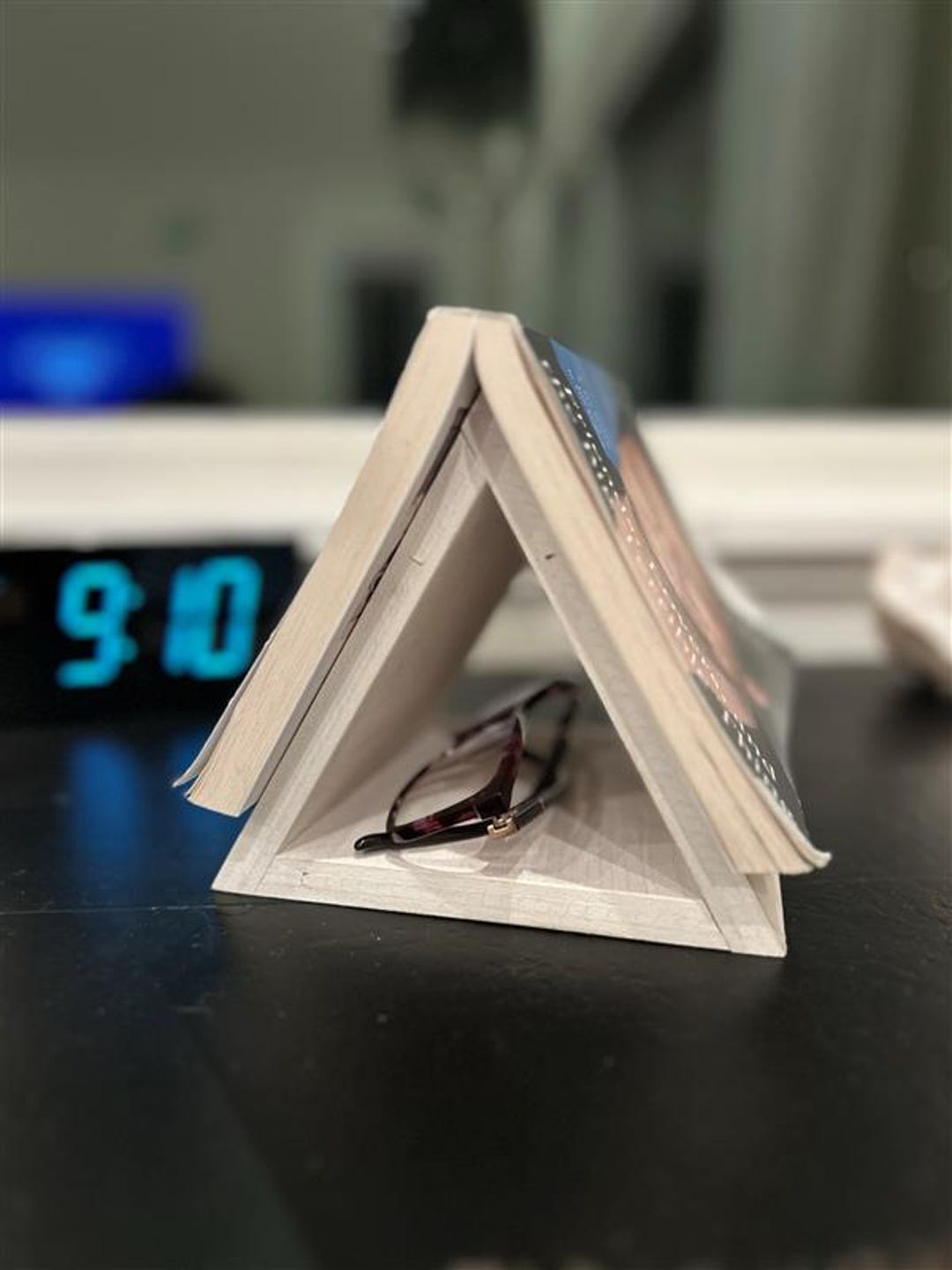 Triangular Wooden Bedside Book Stand: Nightstand Holder, Bookmark ...