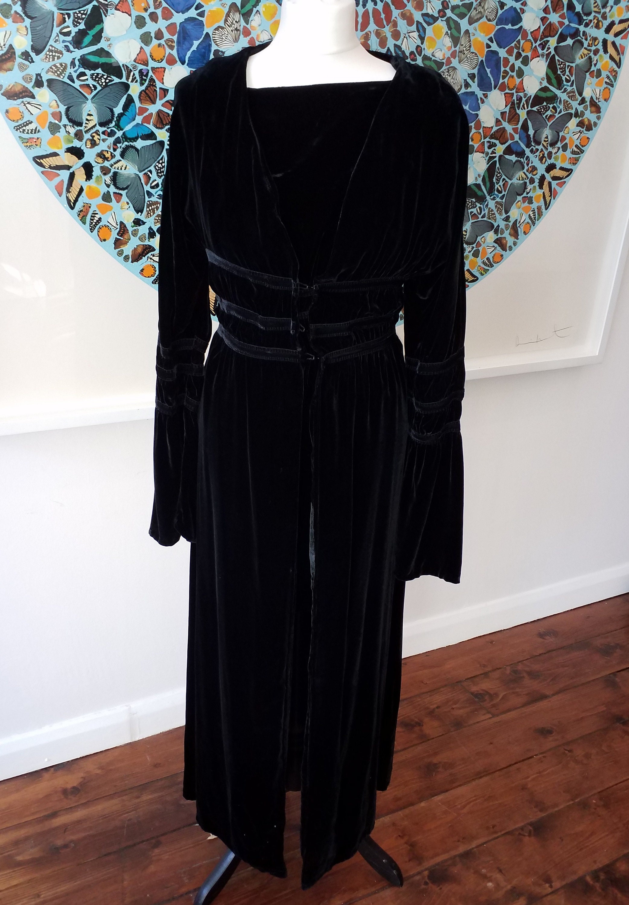 1990s Does 1970s Vintage Daizie Brown Silk Velvet Tunic and Overcoat ...