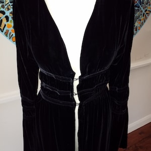 1990s Does 1970s Vintage Daizie Brown Silk Velvet Tunic and Overcoat ...