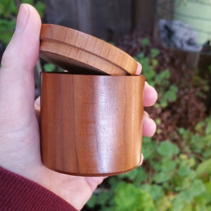 Vintage Hand-lathed Wood Ring Box: Signed Artist Detweiler - Etsy