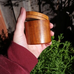 Vintage Hand-lathed Wood Ring Box: Signed Artist Detweiler - Etsy