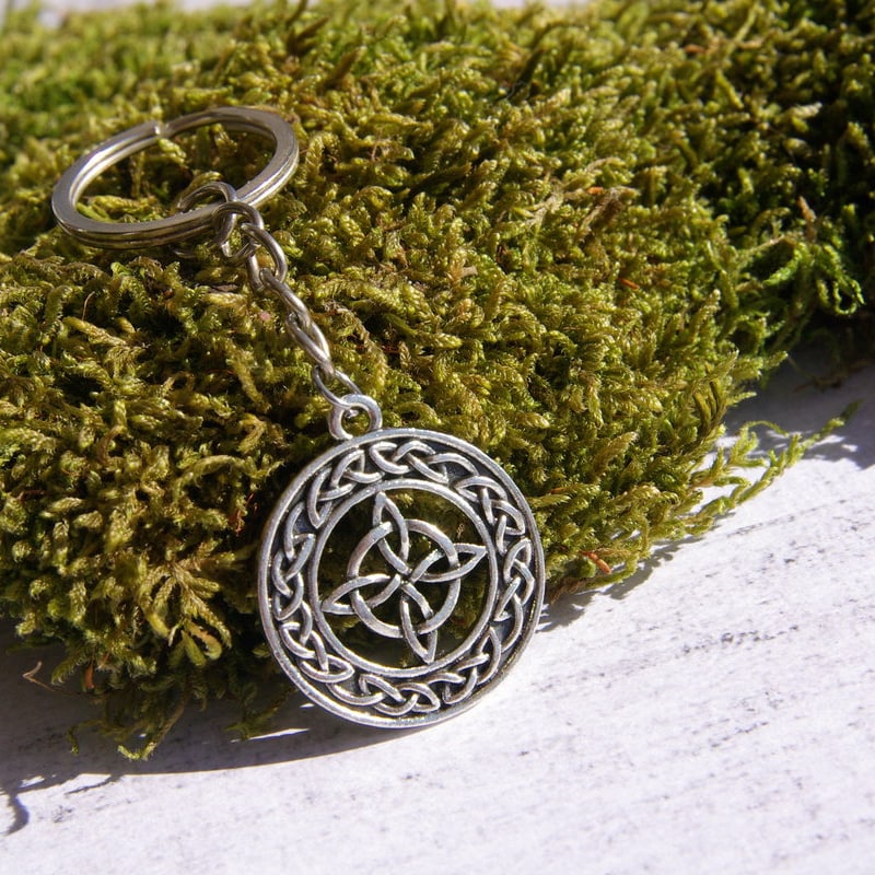 Knot Keychain - Etsy