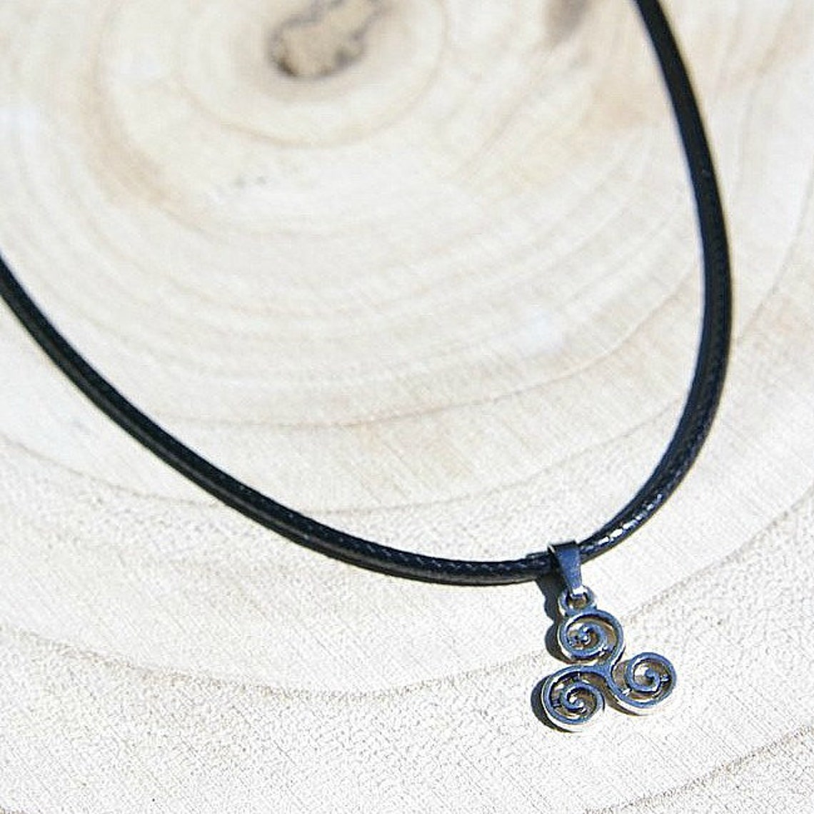 Celtic Knot Tiny Trinity Charm Necklace Celtic Knot Triquetra - Etsy