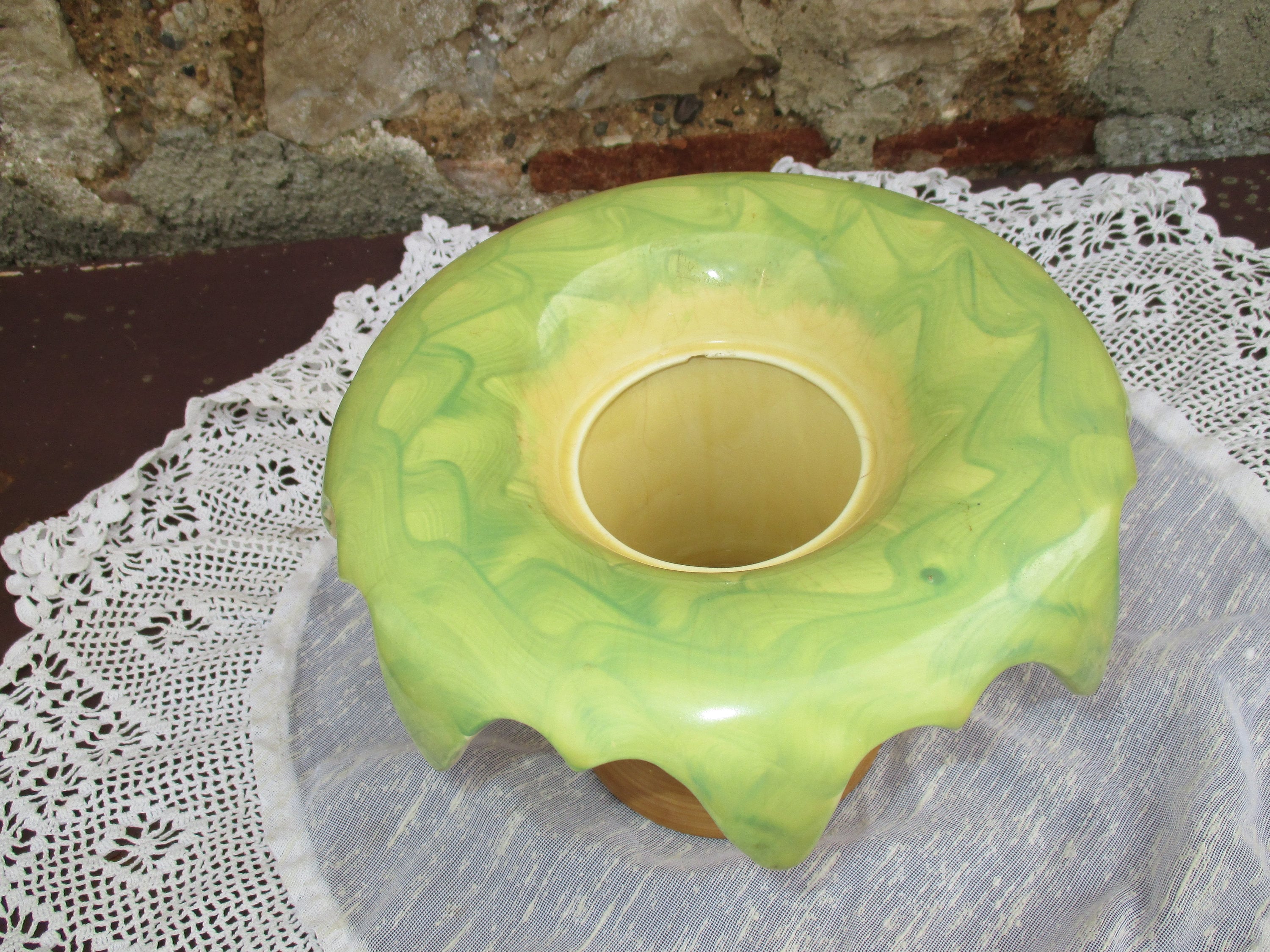 Vintage Myott Vase. Myott Art Deco Vase. Evert Wavy Rim. Myott Evert ...