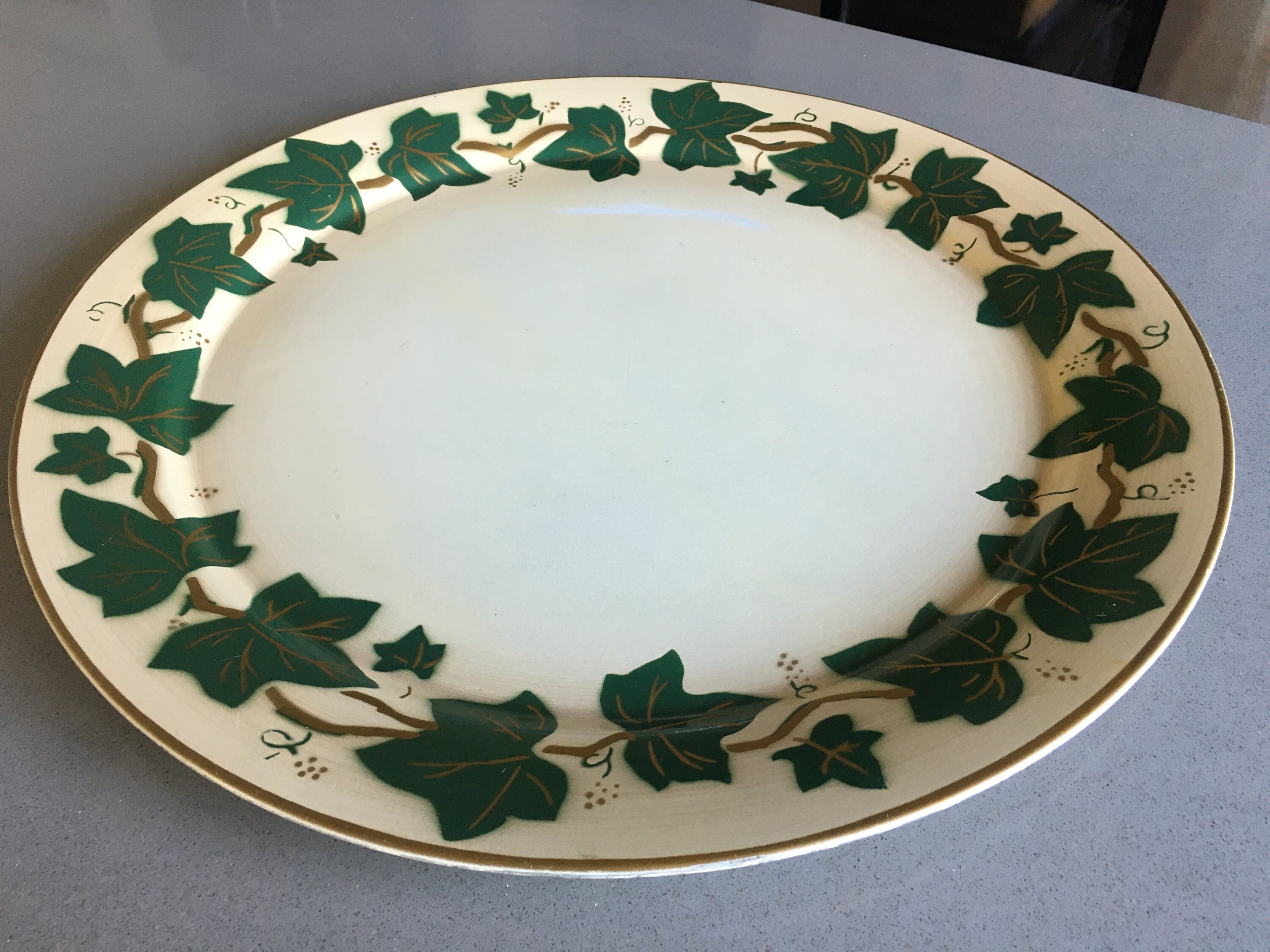 Very Large Metal Serving Tray. Cream Color With Wide Leaf ivy or Grape ...