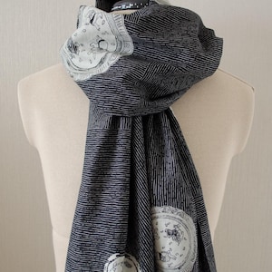 Japanese Traditional Pattern and Rabbits Print Patchwork Scarf Black ...