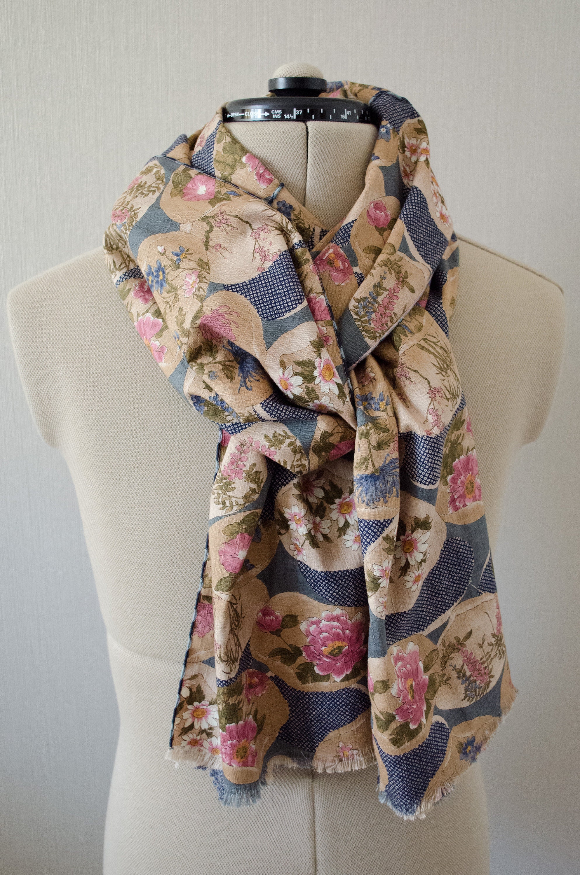 Japanese Traditional Kimono Pattern Patchwork Scarf With Wave Edge 100% ...