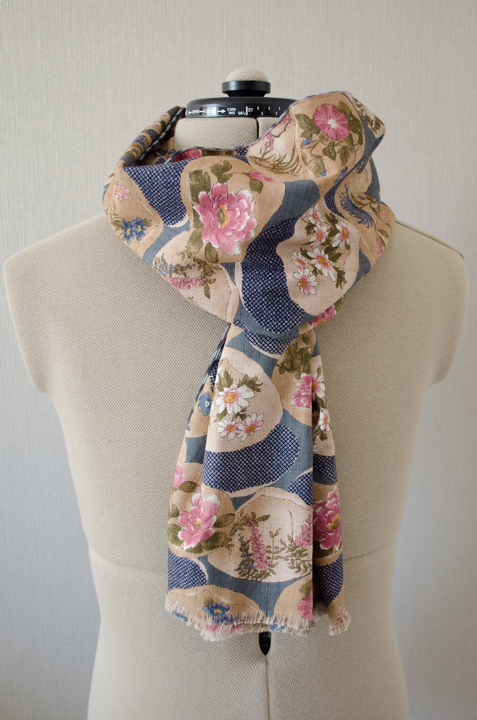 Japanese Traditional Kimono Pattern Patchwork Scarf With Wave Edge 100% ...