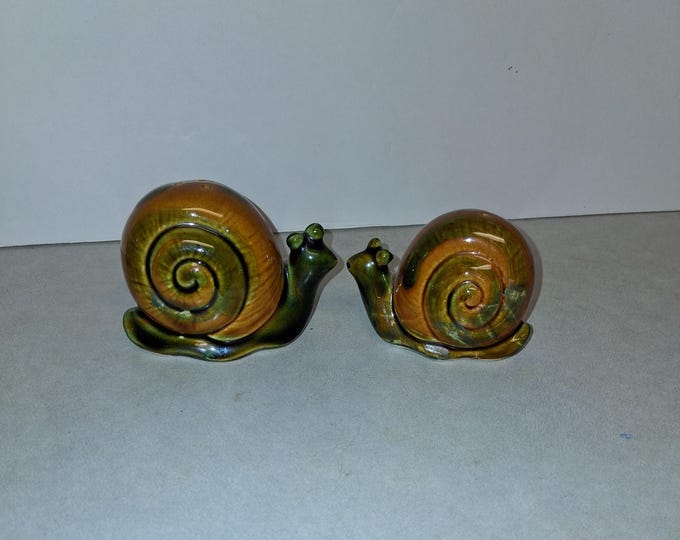 Snail Salt N Pepper Shaker Set Hand Painted Vintage Ceramic Table ...