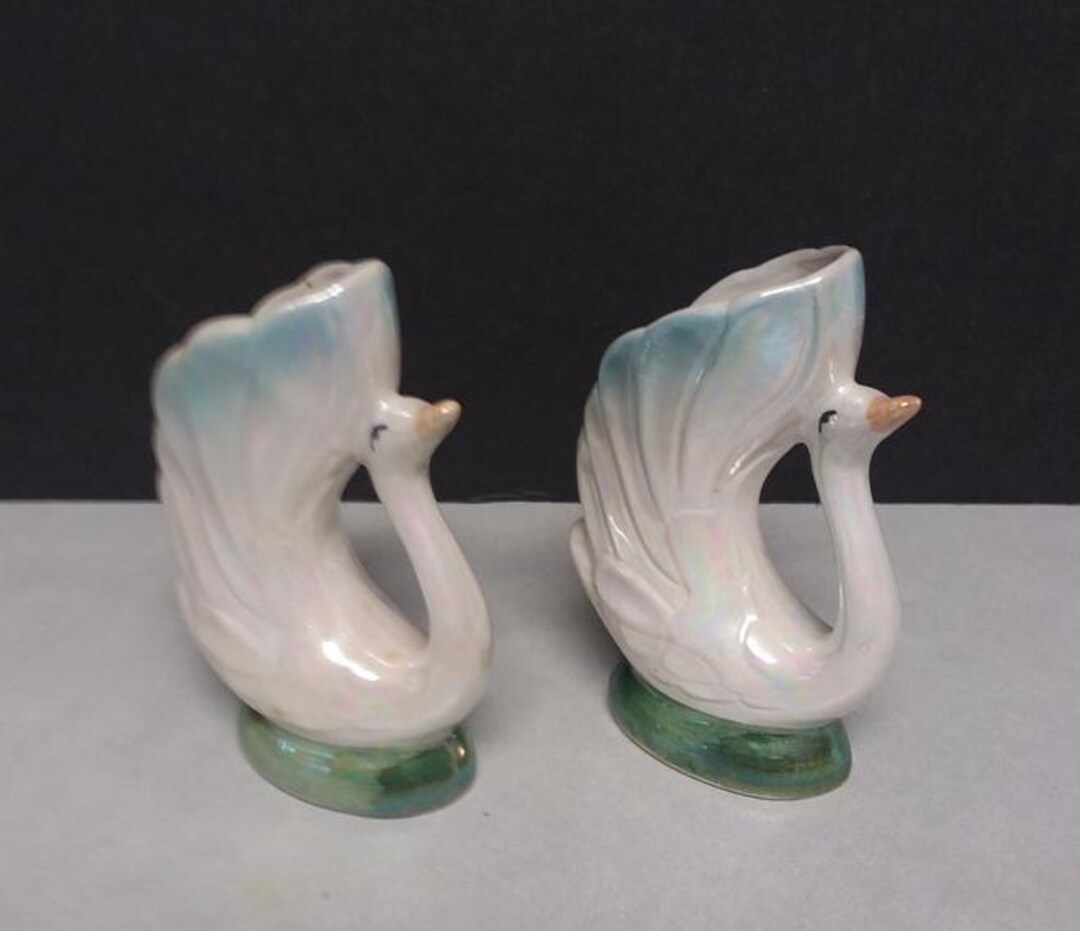 2 Ceramic Swans Hand Painted Mother-of-pearl. Made in Japan - Etsy