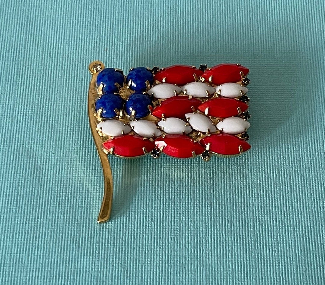 Vintage American Flag Brooch, MAGA, Patriotic Jewelry, Rhinestone Flag ...