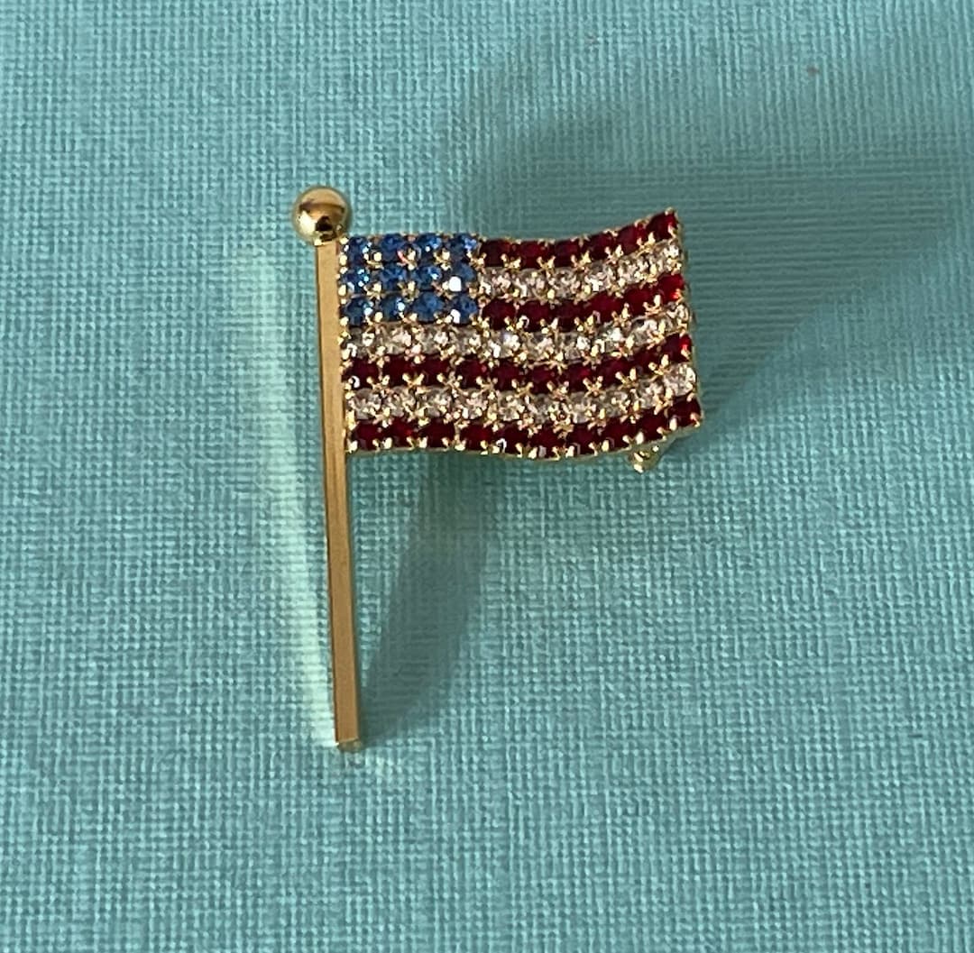 Vintage Flag Brooch, American Flag Pin, MAGA Rhinestone USA Flag Brooch ...