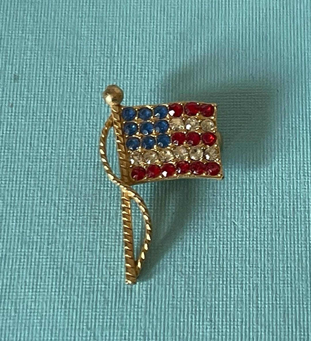 Vintage Flag Brooch, Rhinestone Flag Brooch, MAGA, American Flag Pin ...