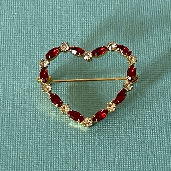 Heart Brooch - Etsy